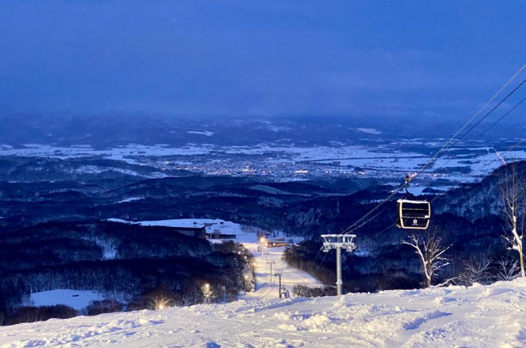 What You Miss If You Only Ski During the Day in Niseko | Niseko United