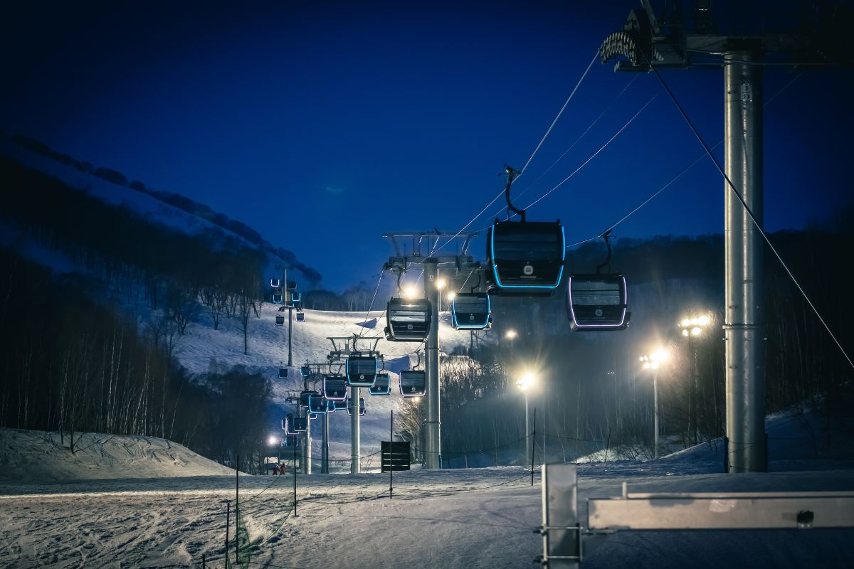 Night Skiing is OPEN in all 4 Resorts! | Niseko United