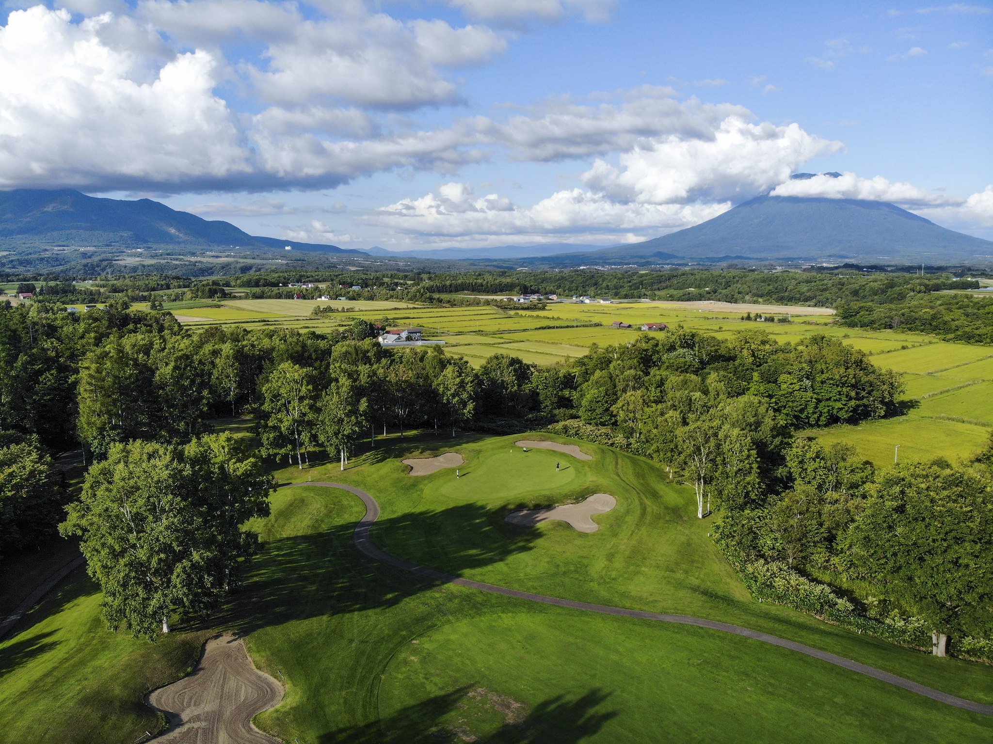 Here’s Why Niseko Is Becoming One of Japan’s Hottest Golf Destinations ...